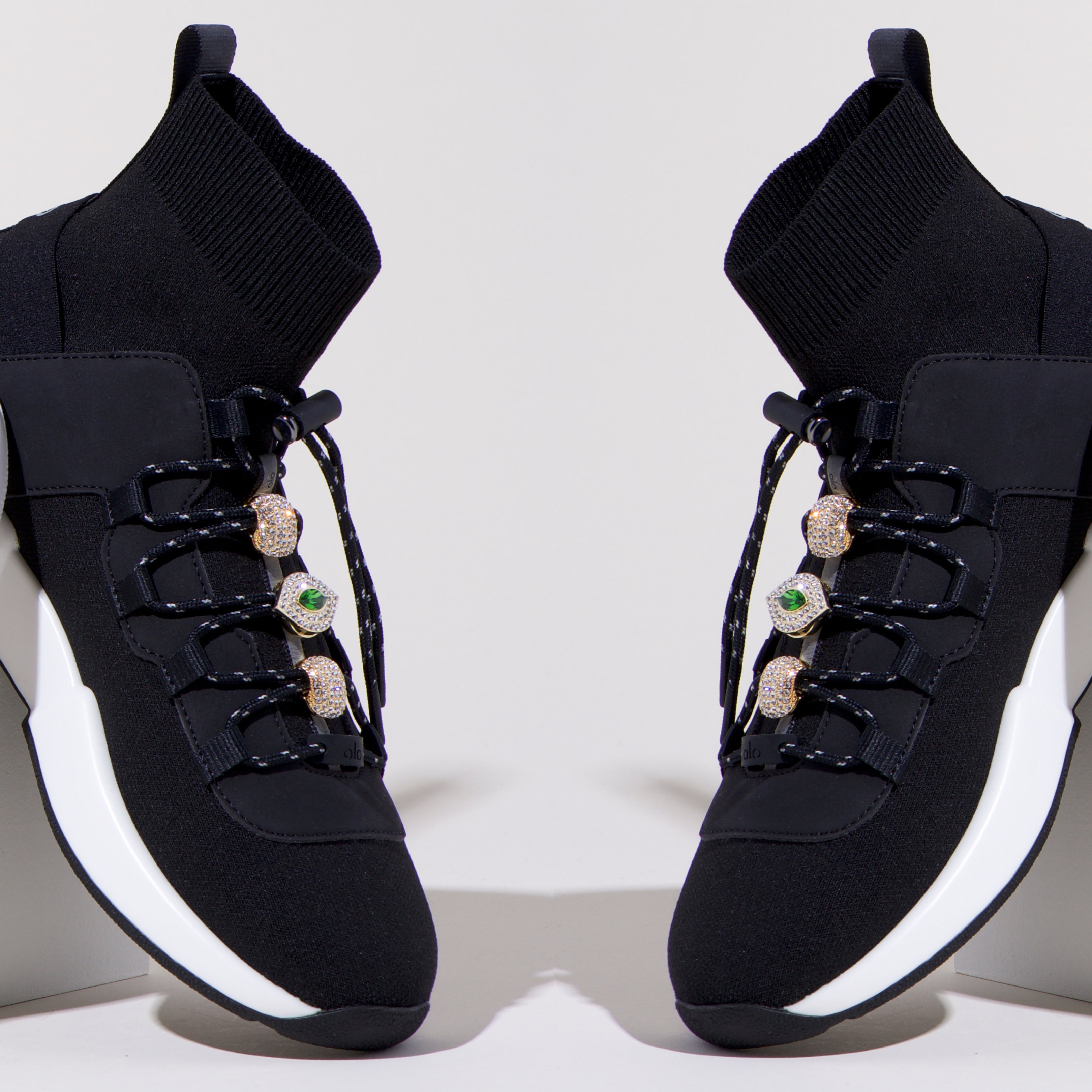 Kayla Elizabeth | Luxury Shoe Jewelry | Shoelace Charms – KAYLA ELIZABETH